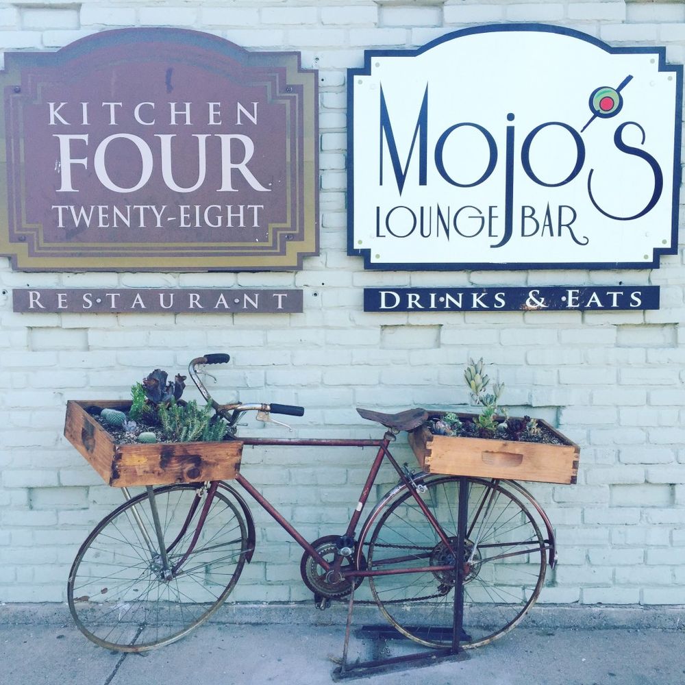 Mojo's Lounge, Kitchen428 Restaurant, Woodland Restaurant, Woodland